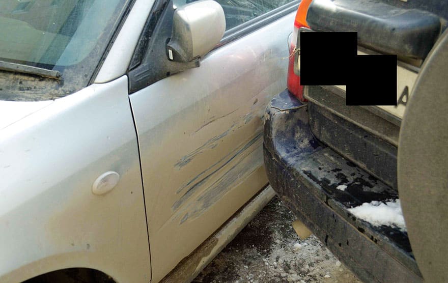 An incredible way to fix a car bump - with a painting!